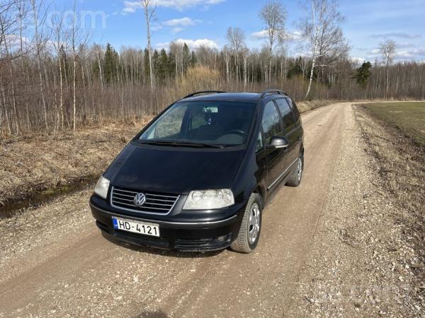 Melns Volkswagen Sharan 2004 Ludza, ar dzinēja tilpumu 1.90 L un nobraukumu 421 tūkst. km par 1750 €, foto 2 vietnē AUTOMOTO.COM.LV