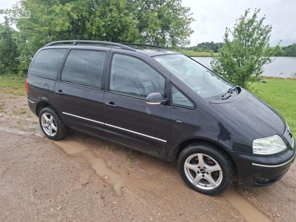 Melns Volkswagen Sharan 2004 Birštonas, ar dzinēja tilpumu 1.90 L un nobraukumu 348 tūkst. km par 2600 €, foto 2 vietnē AUTOMOTO.COM.LV