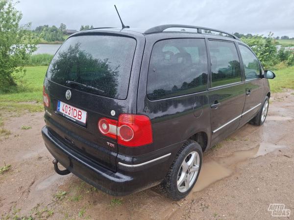 Melns Volkswagen Sharan 2004 Birštonas, ar dzinēja tilpumu 1.90 L un nobraukumu 348 tūkst. km par 2600 €, foto 4 vietnē AUTOMOTO.COM.LV