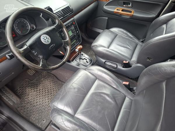 Melns Volkswagen Sharan 2004 Birštonas, ar dzinēja tilpumu 1.90 L un nobraukumu 348 tūkst. km par 2600 €, foto 6 vietnē AUTOMOTO.COM.LV