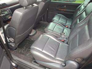 Black Volkswagen Sharan 2004 in Birstonas, with an engine capacity of 1.90 L and mileage of 348 thousand km for 2600 €, photo 10 on AUTOMOTO.COM.LV