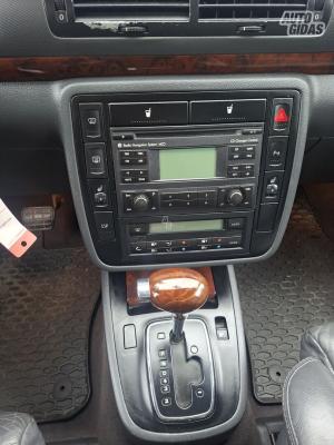 Black Volkswagen Sharan 2004 in Birstonas, with an engine capacity of 1.90 L and mileage of 348 thousand km for 2600 €, photo 11 on AUTOMOTO.COM.LV