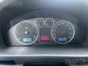 Black Volkswagen Sharan 2004 in Riga, with an engine capacity of 1.90 L and mileage of 260 thousand km for 2300 €, photo 15 on AUTOMOTO.COM.LV