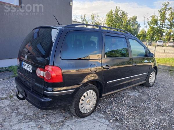 Черный Фольксваген Шаран 2004 в Бауска, объемом двигателя 1.90 л и пробегом 386 тыс. км за 1690 €, фото 2 на AUTOMOTO.COM.LV