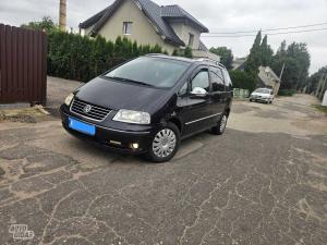 Черный Фольксваген Шаран 2004 в Вилкавишкис, объемом двигателя 1.90 л и пробегом 388 тыс. км за 870 €, фото  на AUTOMOTO.COM.LV