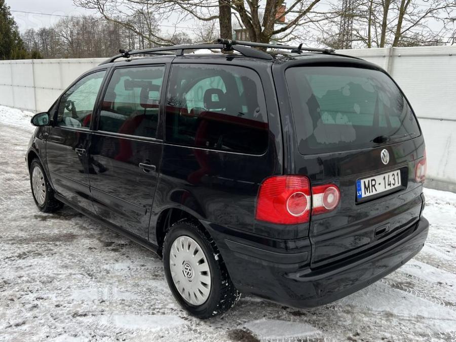 Black Volkswagen Sharan 2005 in Riga, with an engine capacity of 1.90 L and mileage of 0 thousand km for 2500 €, photo 6 on AUTOMOTO.COM.LV