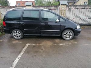 Melns Volkswagen Sharan 2005 Panevēža, ar dzinēja tilpumu 1.90 L un nobraukumu 387 tūkst. km par 2400 €, foto 11 vietnē AUTOMOTO.COM.LV