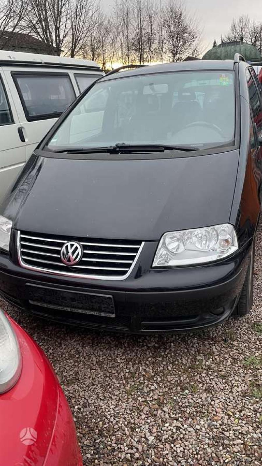 Black Volkswagen Sharan 2006 in Telschi, with an engine capacity of 1.97 L and mileage of 247 thousand km for 2900 €, photo 13 on AUTOMOTO.COM.LV