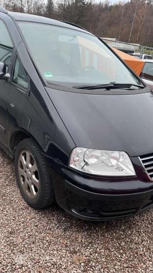 Black Volkswagen Sharan 2006 in Telschi, with an engine capacity of 1.97 L and mileage of 247 thousand km for 2900 €, photo 14 on AUTOMOTO.COM.LV