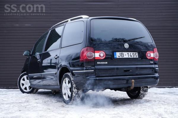 Melns Volkswagen Sharan 2006 Rīga, ar dzinēja tilpumu 1.90 L un nobraukumu 345 tūkst. km par 3190 €, foto 4 vietnē AUTOMOTO.COM.LV