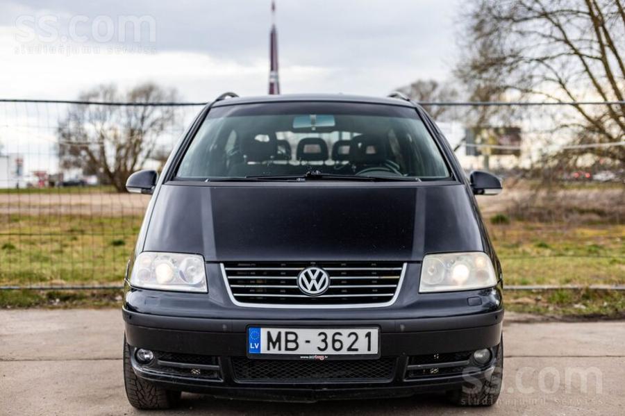 Melns Volkswagen Sharan 2006 Rīga, ar dzinēja tilpumu 2.00 L un nobraukumu 423 tūkst. km par 3490 €, foto 4 vietnē AUTOMOTO.COM.LV