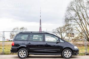 Melns Volkswagen Sharan 2006 Rīga, ar dzinēja tilpumu 2.00 L un nobraukumu 423 tūkst. km par 3490 €, foto 6 vietnē AUTOMOTO.COM.LV