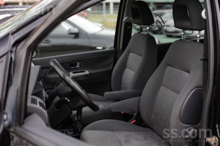 Melns Volkswagen Sharan 2006 Rīga, ar dzinēja tilpumu 2.00 L un nobraukumu 423 tūkst. km par 3490 €, foto 15 vietnē AUTOMOTO.COM.LV
