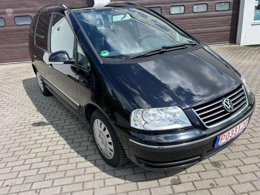 Melns Volkswagen Sharan 2006 Jurbarkas, ar dzinēja tilpumu 1.90 L un nobraukumu 306 tūkst. km par 2850 €, foto 3 vietnē AUTOMOTO.COM.LV