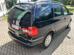 Melns Volkswagen Sharan 2006 Jurbarkas, ar dzinēja tilpumu 1.90 L un nobraukumu 306 tūkst. km par 2850 €, foto 4 vietnē AUTOMOTO.COM.LV