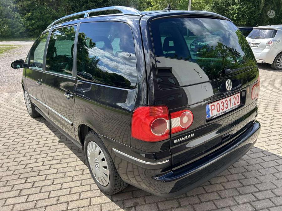 Melns Volkswagen Sharan 2006 Jurbarkas, ar dzinēja tilpumu 1.90 L un nobraukumu 306 tūkst. km par 2850 €, foto 5 vietnē AUTOMOTO.COM.LV
