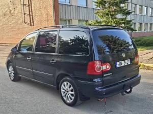 Melns Volkswagen Sharan 2006 Jēkabpils, ar dzinēja tilpumu 1.90 L un nobraukumu 344 tūkst. km par 1390 €, foto 7 vietnē AUTOMOTO.COM.LV