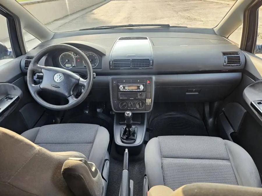 Melns Volkswagen Sharan 2006 Jēkabpils, ar dzinēja tilpumu 1.90 L un nobraukumu 344 tūkst. km par 1390 €, foto 15 vietnē AUTOMOTO.COM.LV