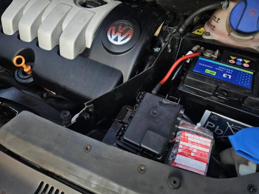 Melns Volkswagen Sharan 2006 Jēkabpils, ar dzinēja tilpumu 1.90 L un nobraukumu 344 tūkst. km par 1390 €, foto 22 vietnē AUTOMOTO.COM.LV
