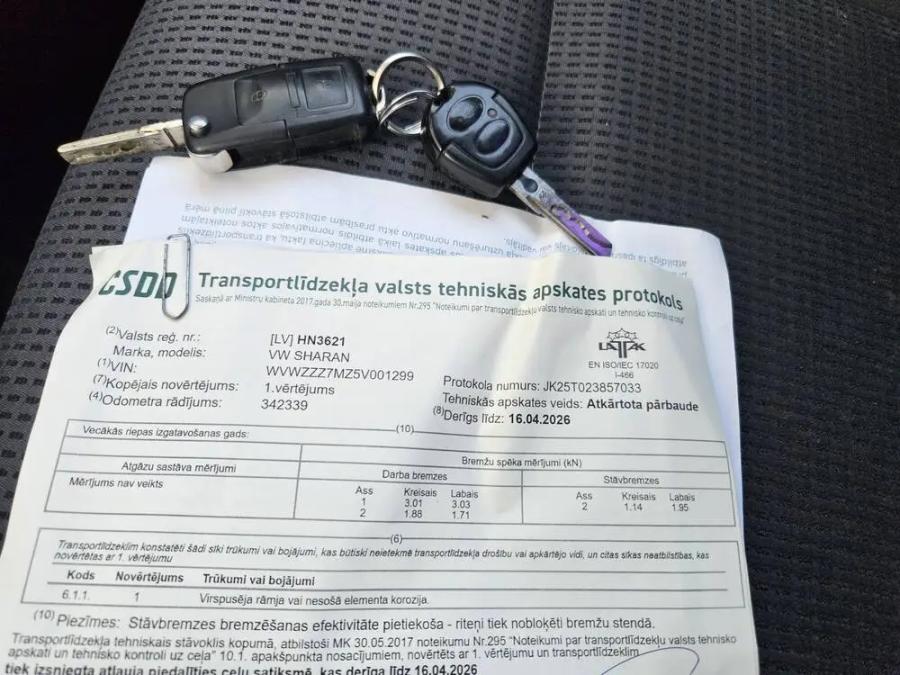 Melns Volkswagen Sharan 2006 Jēkabpils, ar dzinēja tilpumu 1.90 L un nobraukumu 344 tūkst. km par 1390 €, foto 28 vietnē AUTOMOTO.COM.LV