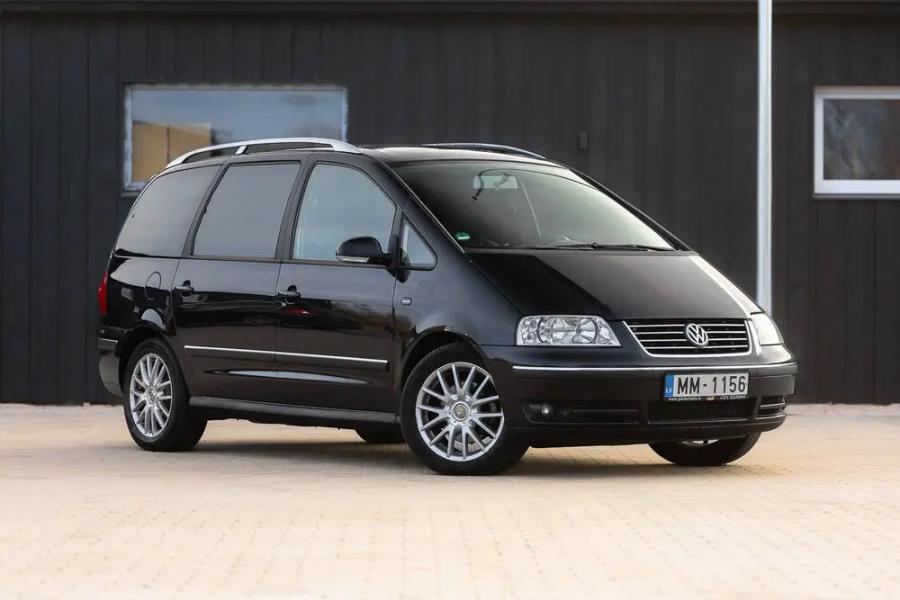 Melns Volkswagen Sharan 2006 Jelgava, ar dzinēja tilpumu 2.00 L un nobraukumu 225 tūkst. km par 3200 €, foto 3 vietnē AUTOMOTO.COM.LV