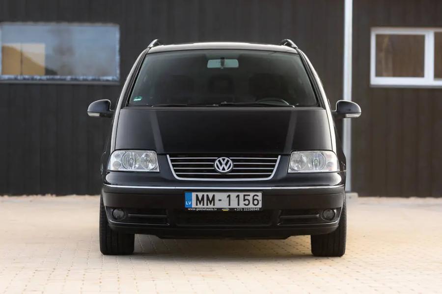 Melns Volkswagen Sharan 2006 Jelgava, ar dzinēja tilpumu 2.00 L un nobraukumu 225 tūkst. km par 3200 €, foto 4 vietnē AUTOMOTO.COM.LV