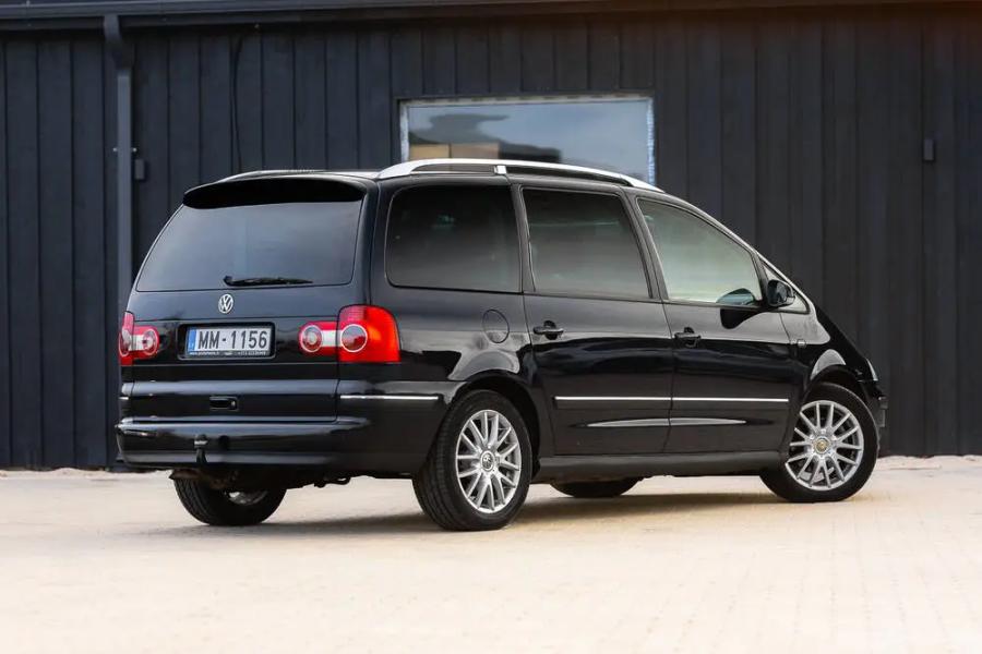 Melns Volkswagen Sharan 2006 Jelgava, ar dzinēja tilpumu 2.00 L un nobraukumu 225 tūkst. km par 3200 €, foto 6 vietnē AUTOMOTO.COM.LV
