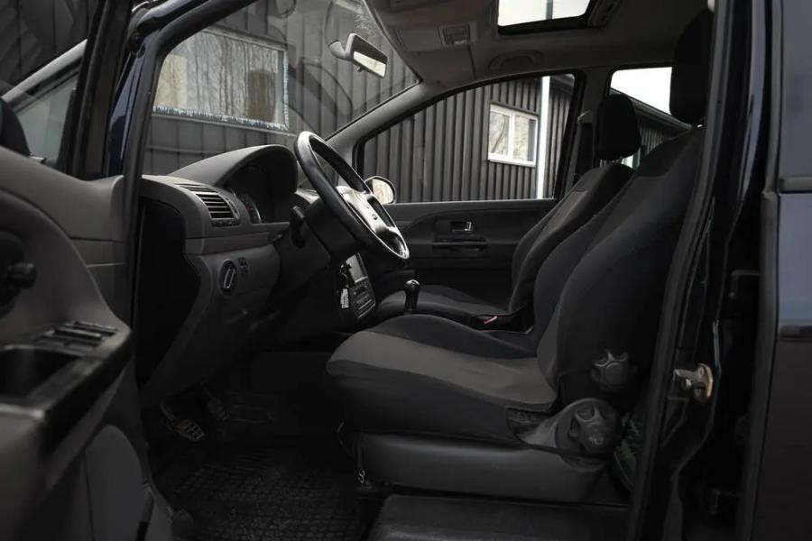 Melns Volkswagen Sharan 2006 Jelgava, ar dzinēja tilpumu 2.00 L un nobraukumu 225 tūkst. km par 3200 €, foto 15 vietnē AUTOMOTO.COM.LV