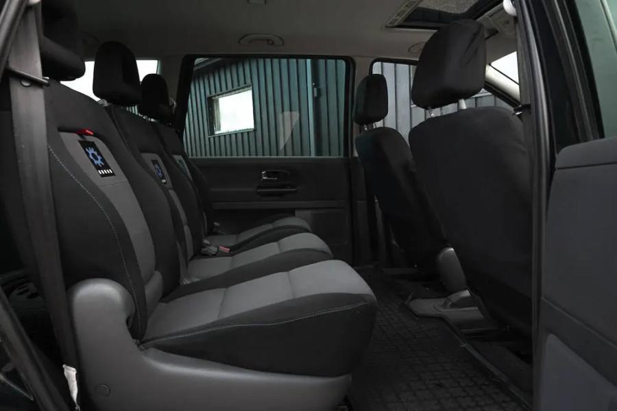 Melns Volkswagen Sharan 2006 Jelgava, ar dzinēja tilpumu 2.00 L un nobraukumu 225 tūkst. km par 3200 €, foto 16 vietnē AUTOMOTO.COM.LV