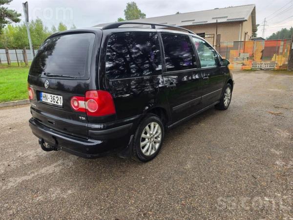 Melns Volkswagen Sharan 2006 Jēkabpils, ar dzinēja tilpumu 1.90 L un nobraukumu 356 tūkst. km par 1500 €, foto 3 vietnē AUTOMOTO.COM.LV