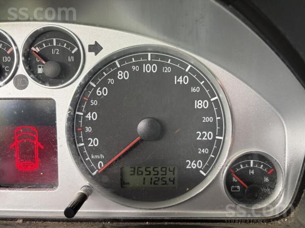 Фольксваген Шаран 2006 в Елгава на AUTOMOTO.COM.LV Черный Фольксваген Шаран 2006 в Елгава, объемом двигателя 2.00 л и пробегом 370 тыс. км за 2400 €, фото 8 на AUTOMOTO.COM.LV