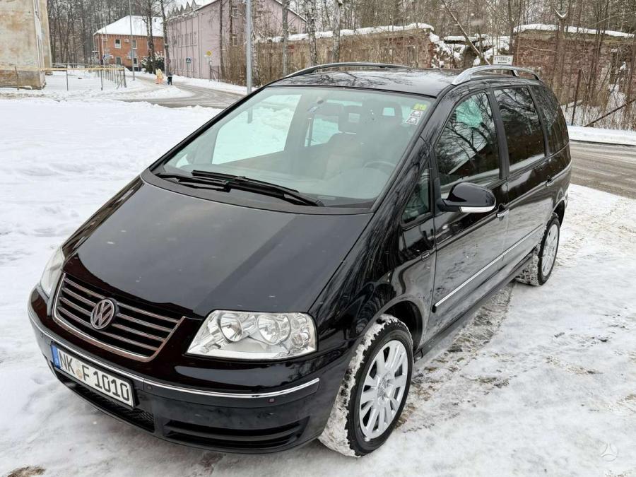 Melns Volkswagen Sharan 2007 Prienai, ar dzinēja tilpumu 1.90 L un nobraukumu 289 tūkst. km par 4250 €, foto 3 vietnē AUTOMOTO.COM.LV