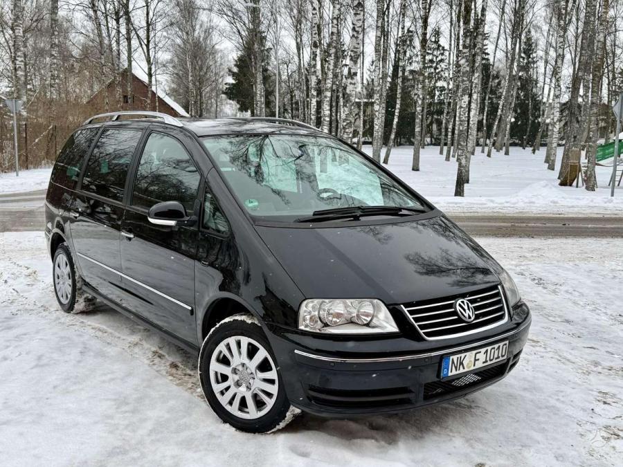 Melns Volkswagen Sharan 2007 Prienai, ar dzinēja tilpumu 1.90 L un nobraukumu 289 tūkst. km par 4250 €, foto 5 vietnē AUTOMOTO.COM.LV
