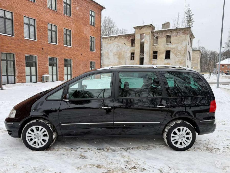 Melns Volkswagen Sharan 2007 Prienai, ar dzinēja tilpumu 1.90 L un nobraukumu 289 tūkst. km par 4250 €, foto 6 vietnē AUTOMOTO.COM.LV