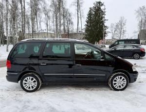 Melns Volkswagen Sharan 2007 Prienai, ar dzinēja tilpumu 1.90 L un nobraukumu 289 tūkst. km par 4250 €, foto 10 vietnē AUTOMOTO.COM.LV