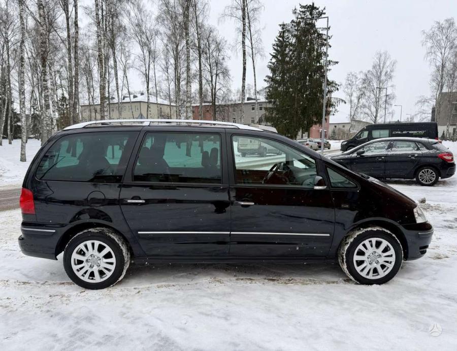 Melns Volkswagen Sharan 2007 Prienai, ar dzinēja tilpumu 1.90 L un nobraukumu 289 tūkst. km par 4250 €, foto 10 vietnē AUTOMOTO.COM.LV