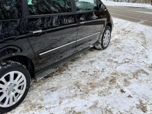 Melns Volkswagen Sharan 2007 Prienai, ar dzinēja tilpumu 1.90 L un nobraukumu 289 tūkst. km par 4250 €, foto 16 vietnē AUTOMOTO.COM.LV