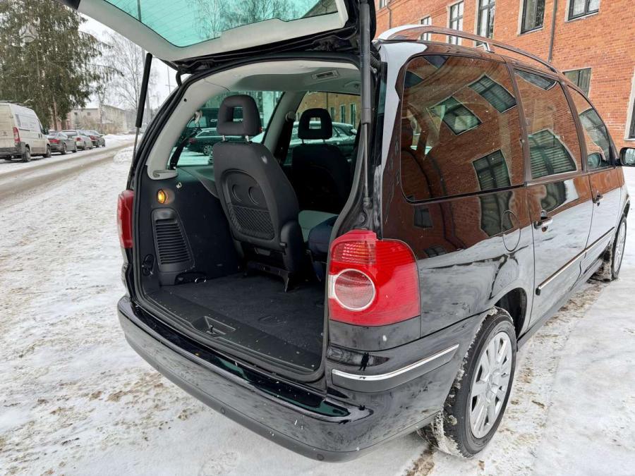 Melns Volkswagen Sharan 2007 Prienai, ar dzinēja tilpumu 1.90 L un nobraukumu 289 tūkst. km par 4250 €, foto 20 vietnē AUTOMOTO.COM.LV