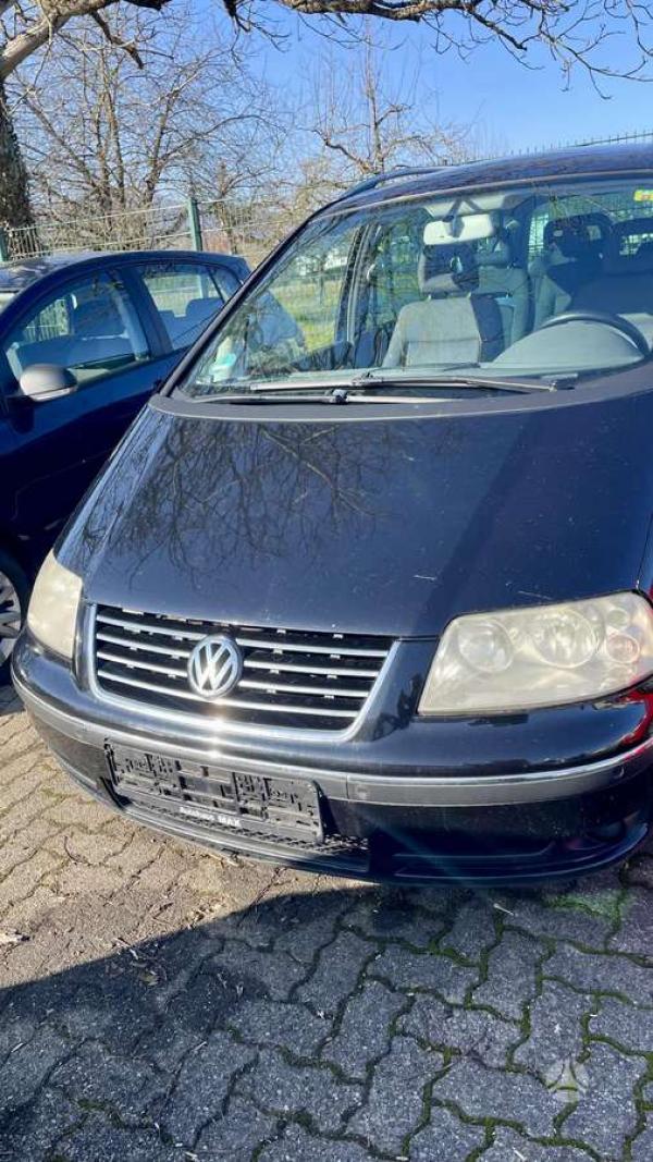 Melns Volkswagen Sharan 2007 Telšiai, ar dzinēja tilpumu 1.97 L un nobraukumu 255 tūkst. km par 3200 €, foto 2 vietnē AUTOMOTO.COM.LV