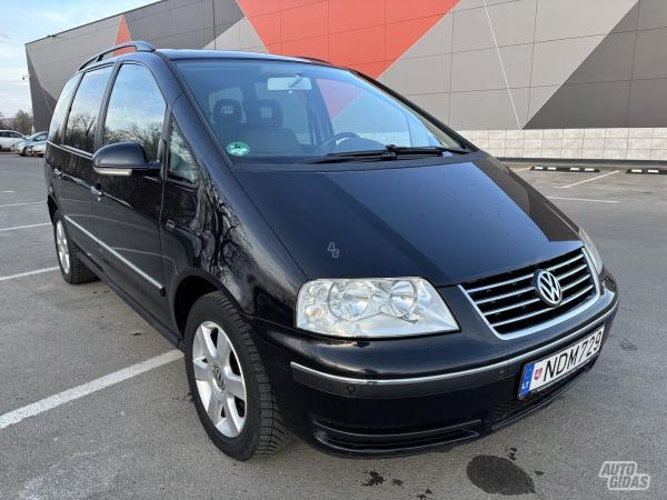 Black Volkswagen Sharan 2007 in Pasvalys, with an engine capacity of 2.00 L and mileage of 264 thousand km for 3150 €, photo 1 on AUTOMOTO.COM.LV