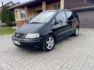 Black Volkswagen Sharan 2007 in Vilnius, with an engine capacity of 2.00 L and mileage of 354 thousand km for 2500 €, photo 3 on AUTOMOTO.COM.LV