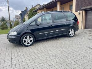 Black Volkswagen Sharan 2007 in Vilnius, with an engine capacity of 2.00 L and mileage of 354 thousand km for 2500 €, photo 8 on AUTOMOTO.COM.LV