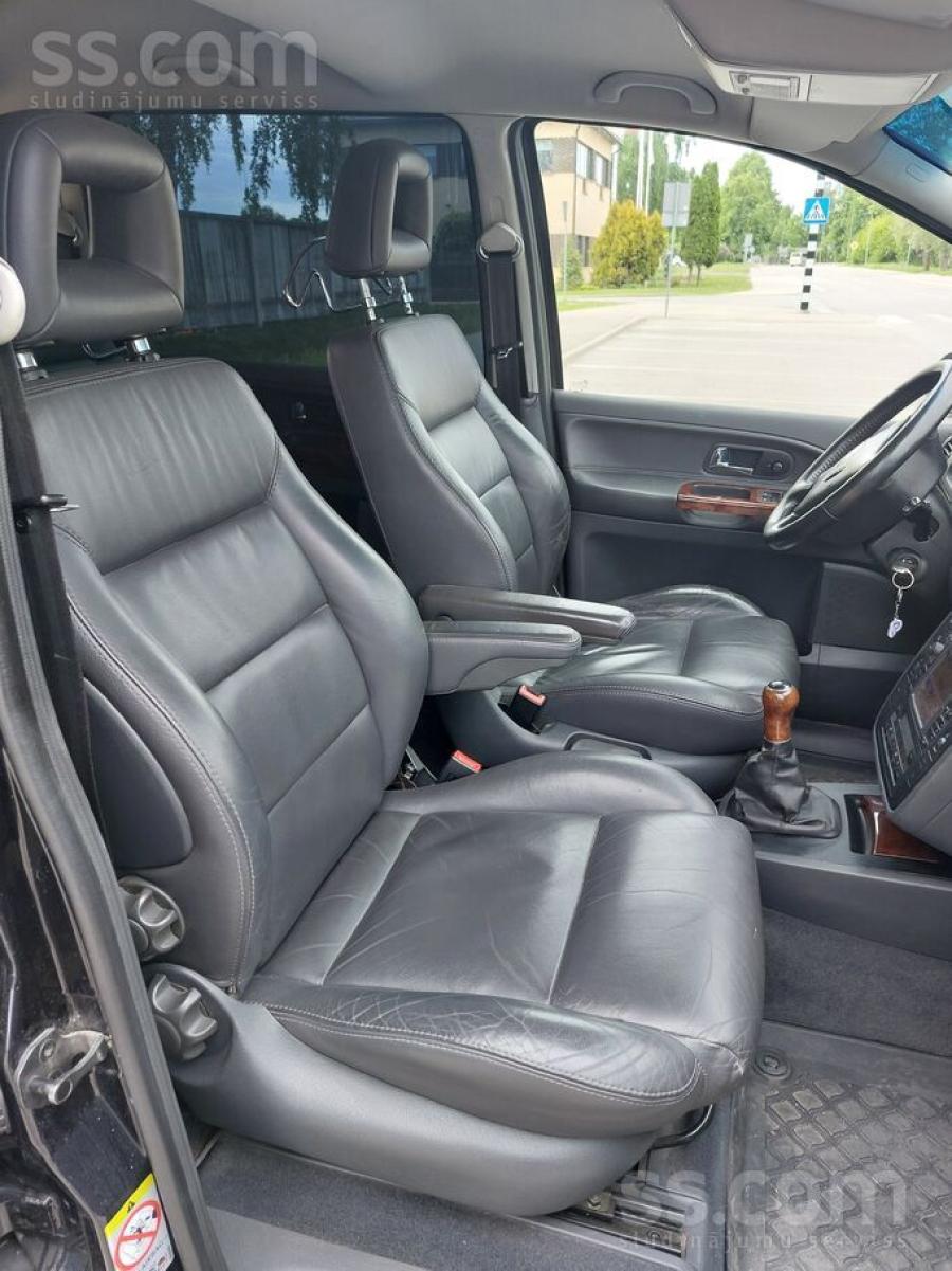 Melns Volkswagen Sharan 2007 Jēkabpils, ar dzinēja tilpumu 2.00 L un nobraukumu 311 tūkst. km par 3800 €, foto 9 vietnē AUTOMOTO.COM.LV