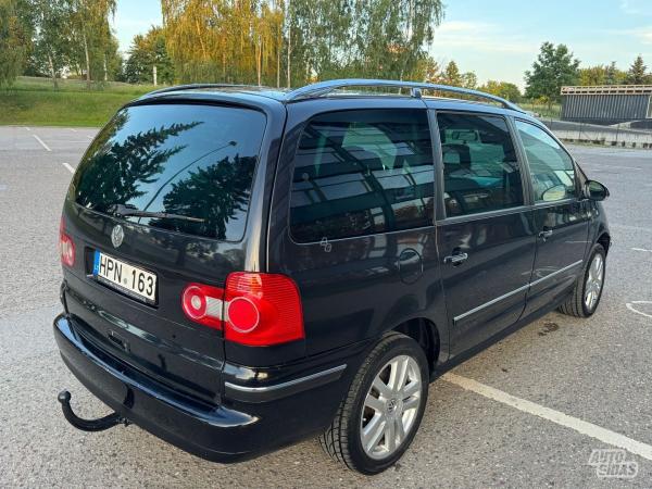 Melns Volkswagen Sharan 2007 Kauņa, ar dzinēja tilpumu 2.00 L un nobraukumu 444 tūkst. km par 2200 €, foto 4 vietnē AUTOMOTO.COM.LV