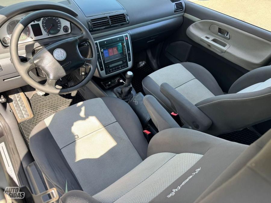 Melns Volkswagen Sharan 2007 Kauņa, ar dzinēja tilpumu 2.00 L un nobraukumu 444 tūkst. km par 2200 €, foto 19 vietnē AUTOMOTO.COM.LV