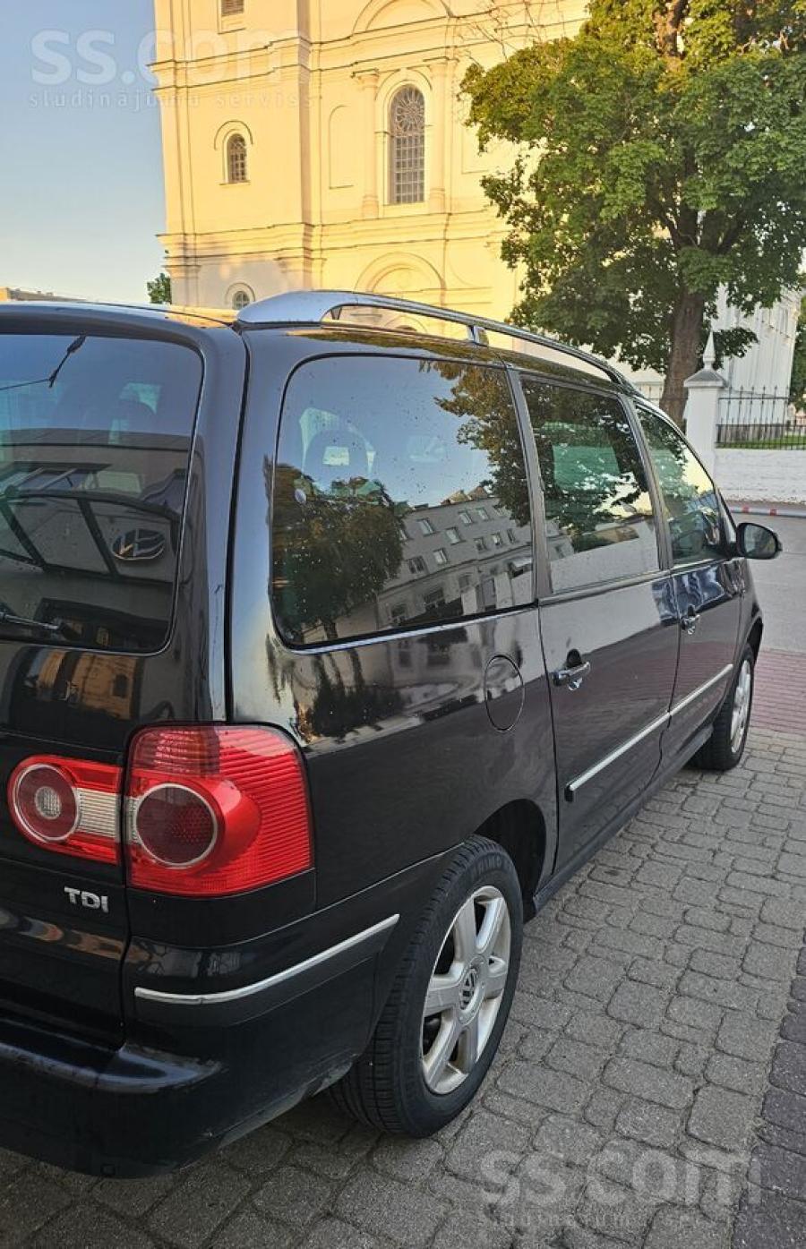 Черный Фольксваген Шаран 2007 в Даугавпилс, объемом двигателя 1.90 л и пробегом 285 тыс. км за 3700 €, фото 6 на AUTOMOTO.COM.LV