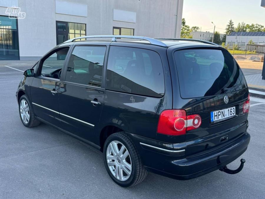 Melns Volkswagen Sharan 2007 Kauņa, ar dzinēja tilpumu 2.00 L un nobraukumu 0 tūkst. km par 2000 €, foto 9 vietnē AUTOMOTO.COM.LV