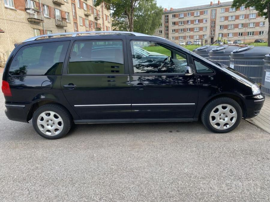 Melns Volkswagen Sharan 2007 Cēsis, ar dzinēja tilpumu 2.00 L un nobraukumu 0 tūkst. km par 2400 €, foto 4 vietnē AUTOMOTO.COM.LV