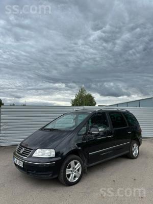 Melns Volkswagen Sharan 2007 Jelgava, ar dzinēja tilpumu 2.00 L un nobraukumu 366 tūkst. km par 2850 €, foto 3 vietnē AUTOMOTO.COM.LV