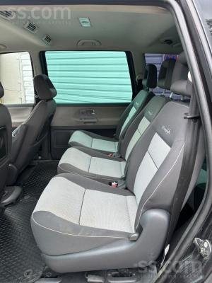 Melns Volkswagen Sharan 2007 Jelgava, ar dzinēja tilpumu 2.00 L un nobraukumu 366 tūkst. km par 2850 €, foto 5 vietnē AUTOMOTO.COM.LV